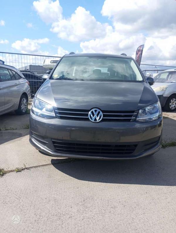 Grey Volkswagen Sharan 2012 in Kaunas, with an engine capacity of 1.97 L and mileage of 220 thousand km for 5850 €, photo 4 on AUTOMOTO.COM.LV