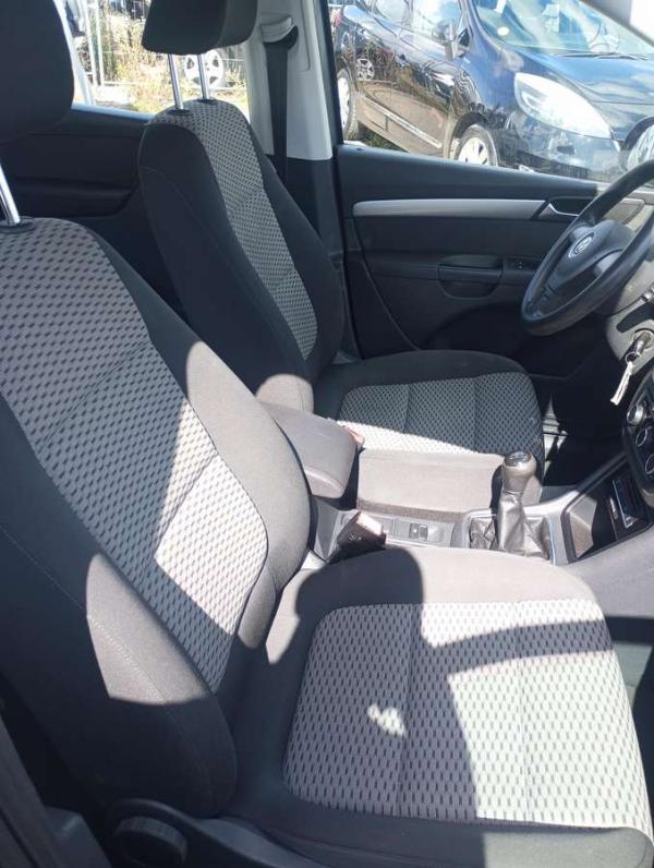 Grey Volkswagen Sharan 2012 in Kaunas, with an engine capacity of 1.97 L and mileage of 220 thousand km for 5850 €, photo 11 on AUTOMOTO.COM.LV