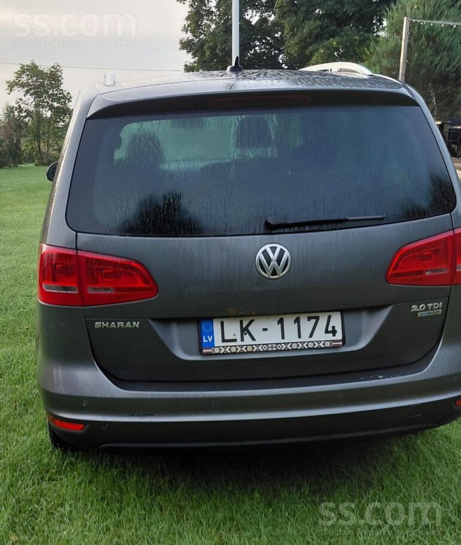 Pelēks Volkswagen Sharan 2012 Liepāja, ar dzinēja tilpumu 2.00 L un nobraukumu 581 tūkst. km par 4200 €, foto 4 vietnē AUTOMOTO.COM.LV