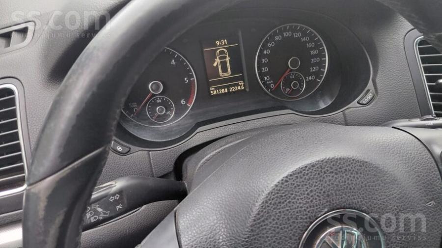 Pelēks Volkswagen Sharan 2012 Liepāja, ar dzinēja tilpumu 2.00 L un nobraukumu 581 tūkst. km par 4200 €, foto 8 vietnē AUTOMOTO.COM.LV