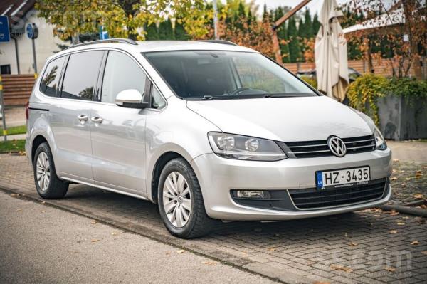 Pelēks Volkswagen Sharan 2012 Rīga, ar dzinēja tilpumu 2.00 L un nobraukumu 245 tūkst. km par 3990 €, foto 4 vietnē AUTOMOTO.COM.LV