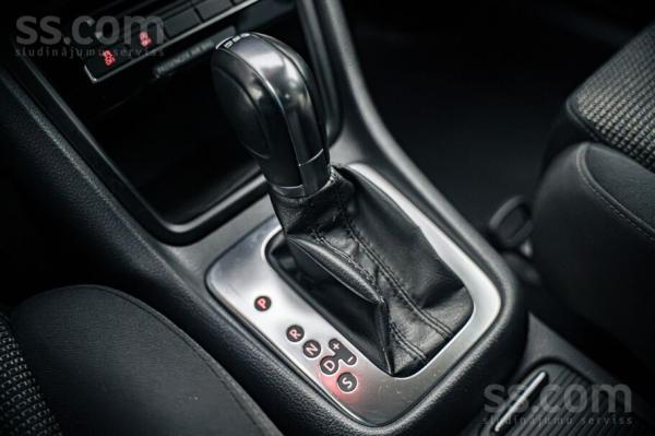 Pelēks Volkswagen Sharan 2012 Rīga, ar dzinēja tilpumu 2.00 L un nobraukumu 245 tūkst. km par 3990 €, foto 11 vietnē AUTOMOTO.COM.LV
