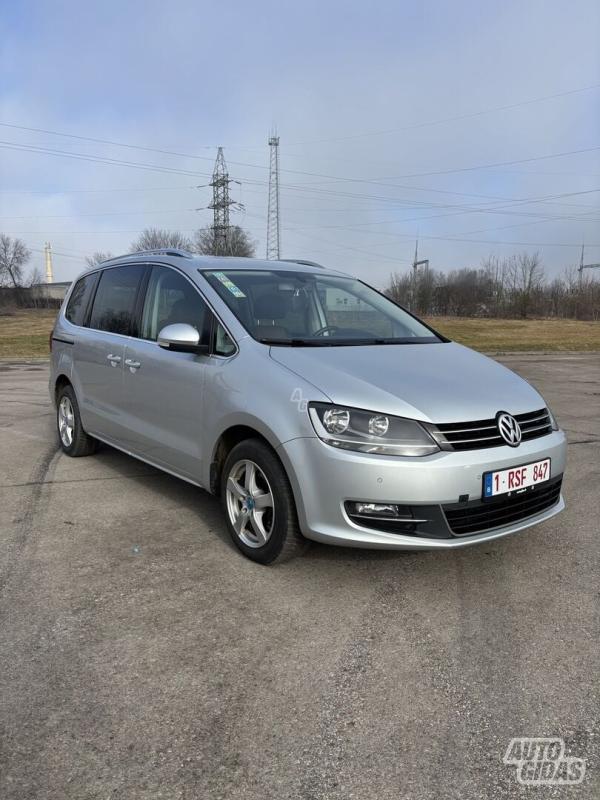 Pelēks Volkswagen Sharan 2013 Vilkaviškis, ar dzinēja tilpumu 2.00 L un nobraukumu 298 tūkst. km par 8500 €, foto 3 vietnē AUTOMOTO.COM.LV