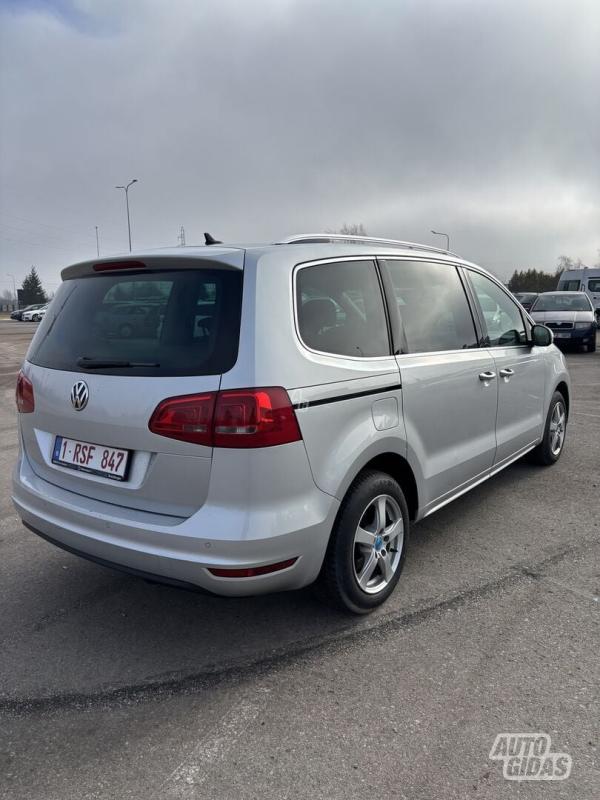 Pelēks Volkswagen Sharan 2013 Vilkaviškis, ar dzinēja tilpumu 2.00 L un nobraukumu 298 tūkst. km par 8500 €, foto 5 vietnē AUTOMOTO.COM.LV