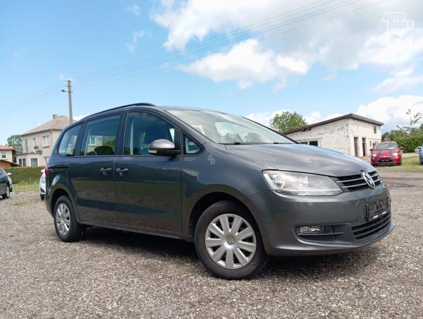 Pelēks Volkswagen Sharan 2013 Šakiai, ar dzinēja tilpumu 1.40 L un nobraukumu 193 tūkst. km par 7500 €, foto 3 vietnē AUTOMOTO.COM.LV