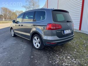 Grey Volkswagen Sharan 2013 in Riga, with an engine capacity of 2.00 L and mileage of 285 thousand km for 8450 €, photo 6 on AUTOMOTO.COM.LV