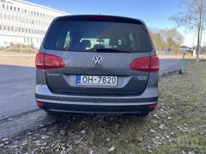 Grey Volkswagen Sharan 2013 in Riga, with an engine capacity of 2.00 L and mileage of 285 thousand km for 8450 €, photo 7 on AUTOMOTO.COM.LV