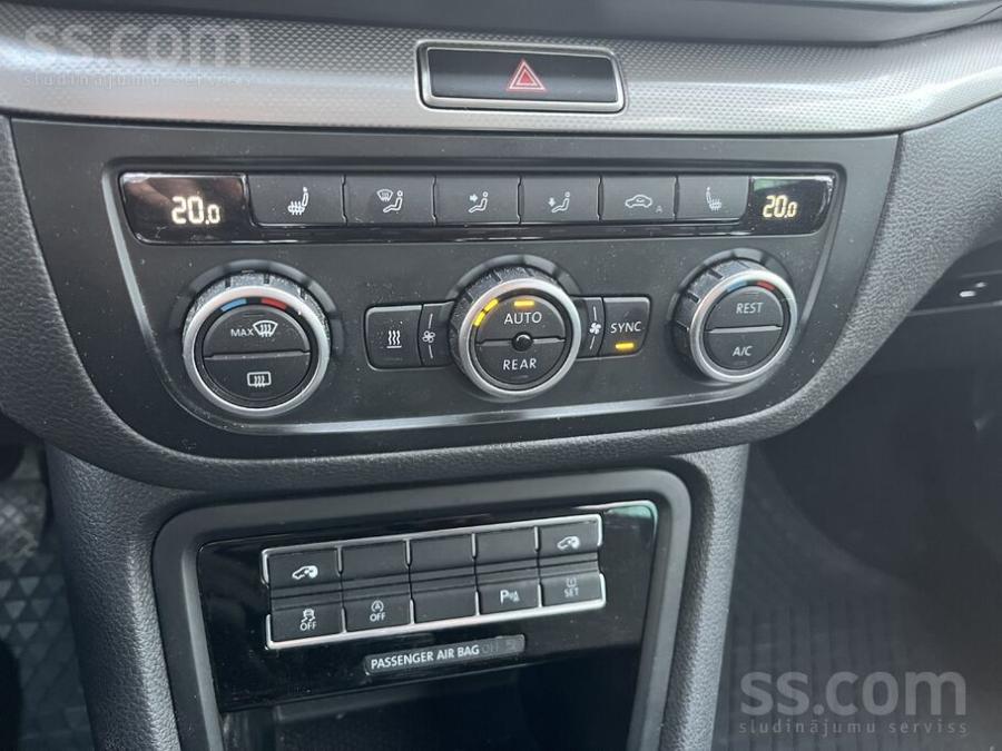 Grey Volkswagen Sharan 2013 in Riga, with an engine capacity of 2.00 L and mileage of 285 thousand km for 8450 €, photo 15 on AUTOMOTO.COM.LV