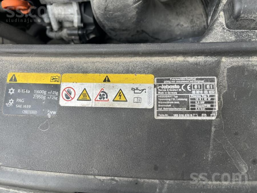 Grey Volkswagen Sharan 2013 in Riga, with an engine capacity of 2.00 L and mileage of 285 thousand km for 8450 €, photo 19 on AUTOMOTO.COM.LV