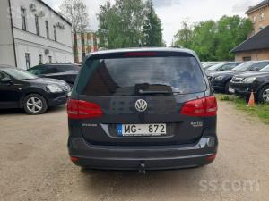 Серый Фольксваген Шаран 2013 в Даугавпилс, объемом двигателя 2.00 л и пробегом 0 тыс. км за 7750 €, фото 8 на AUTOMOTO.COM.LV