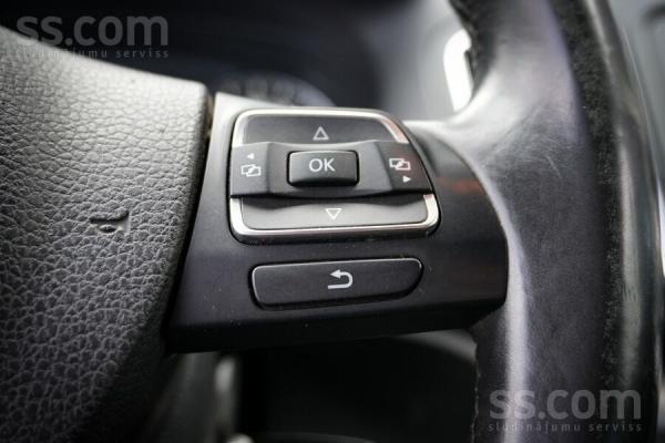Grey Volkswagen Sharan 2013 in Riga, with an engine capacity of 2.00 L and mileage of 318 thousand km for 7490 €, photo 9 on AUTOMOTO.COM.LV