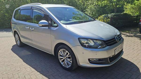 Pelēks Volkswagen Sharan 2013 Šauļi, ar dzinēja tilpumu 1.39 L un nobraukumu 119 tūkst. km par 3699 €, foto 3 vietnē AUTOMOTO.COM.LV