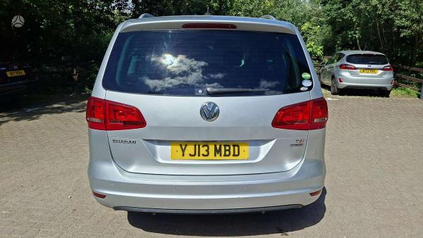 Pelēks Volkswagen Sharan 2013 Šauļi, ar dzinēja tilpumu 1.39 L un nobraukumu 119 tūkst. km par 3699 €, foto 5 vietnē AUTOMOTO.COM.LV