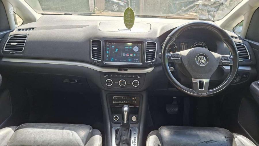 Pelēks Volkswagen Sharan 2013 Šauļi, ar dzinēja tilpumu 1.39 L un nobraukumu 119 tūkst. km par 3699 €, foto 12 vietnē AUTOMOTO.COM.LV