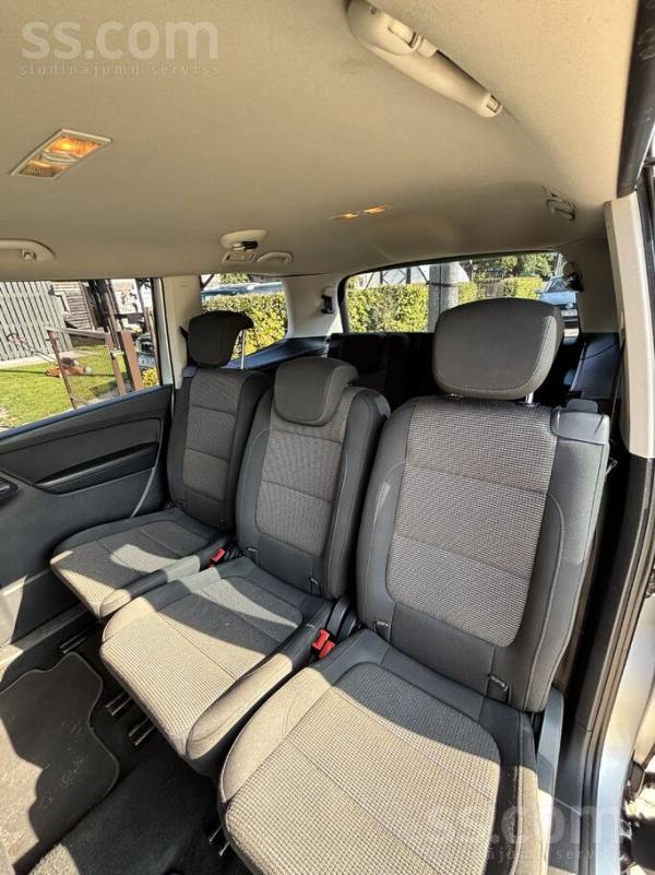 Grey Volkswagen Sharan 2013 in Ventspils, with an engine capacity of 2.00 L and mileage of 321 thousand km for 6900 €, photo 7 on AUTOMOTO.COM.LV