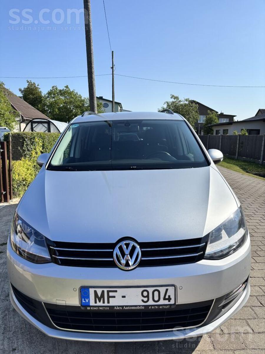 Grey Volkswagen Sharan 2013 in Ventspils, with an engine capacity of 2.00 L and mileage of 321 thousand km for 6900 €, photo 1 on AUTOMOTO.COM.LV