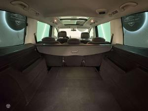 Grey Volkswagen Sharan 2013 in Marijampole, with an engine capacity of 1.97 L and mileage of 298 thousand km for 7999 €, photo 26 on AUTOMOTO.COM.LV
