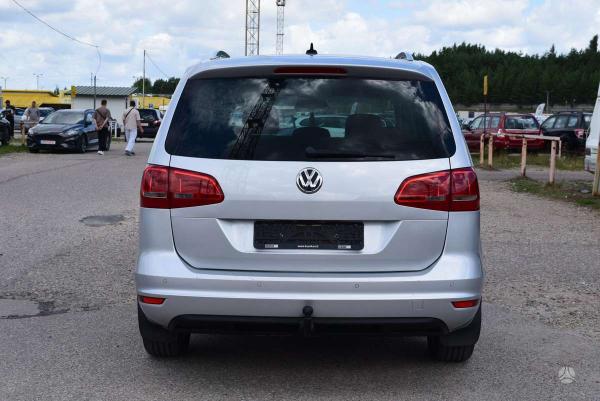 Pelēks Volkswagen Sharan 2013 Viļņa, ar dzinēja tilpumu 1.97 L un nobraukumu 224 tūkst. km par 7750 €, foto 5 vietnē AUTOMOTO.COM.LV