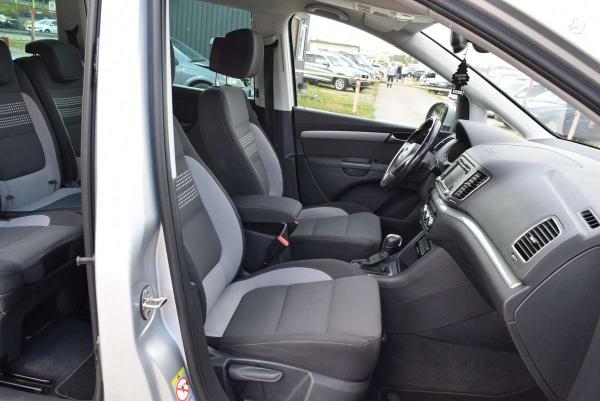 Pelēks Volkswagen Sharan 2013 Viļņa, ar dzinēja tilpumu 1.97 L un nobraukumu 224 tūkst. km par 7750 €, foto 8 vietnē AUTOMOTO.COM.LV
