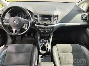 Pelēks Volkswagen Sharan 2013 Rīga, ar dzinēja tilpumu 2.00 L un nobraukumu 241 tūkst. km par 7190 €, foto 7 vietnē AUTOMOTO.COM.LV