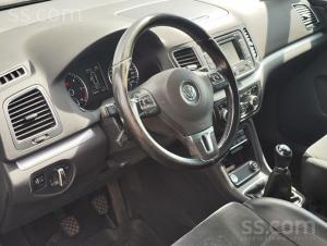 Pelēks Volkswagen Sharan 2013 Rīga, ar dzinēja tilpumu 2.00 L un nobraukumu 241 tūkst. km par 7190 €, foto 8 vietnē AUTOMOTO.COM.LV