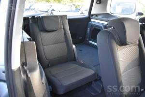 Grey Volkswagen Sharan 2013 in Kuldiga, with an engine capacity of 2.00 L and mileage of 0 thousand km for 7300 €, photo 9 on AUTOMOTO.COM.LV
