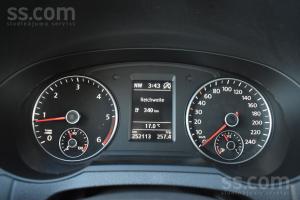 Grey Volkswagen Sharan 2013 in Kuldiga, with an engine capacity of 2.00 L and mileage of 0 thousand km for 7300 €, photo 15 on AUTOMOTO.COM.LV