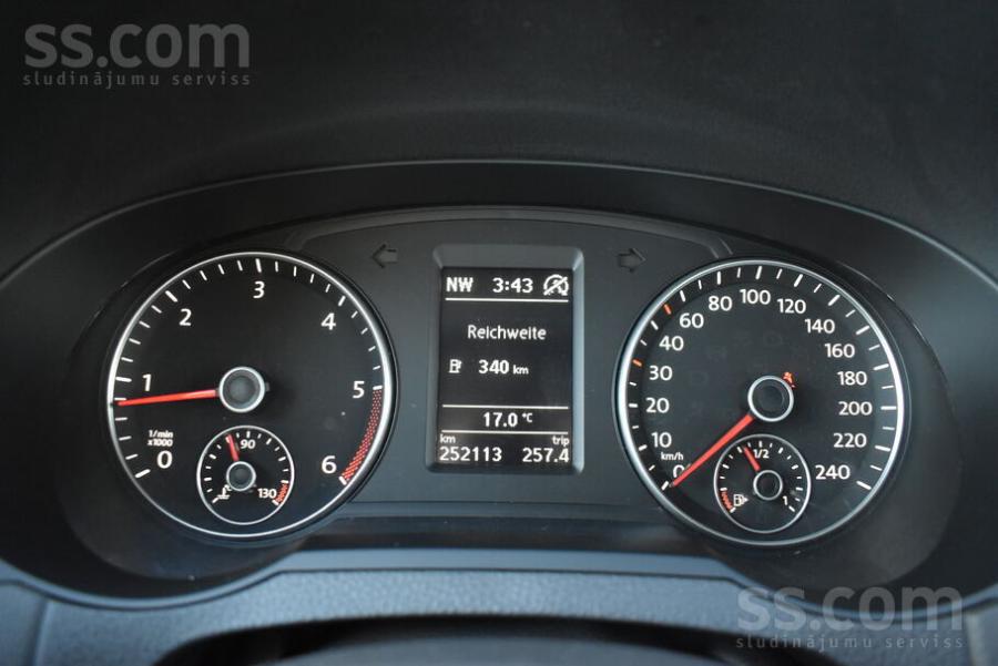 Grey Volkswagen Sharan 2013 in Kuldiga, with an engine capacity of 2.00 L and mileage of 0 thousand km for 7300 €, photo 15 on AUTOMOTO.COM.LV