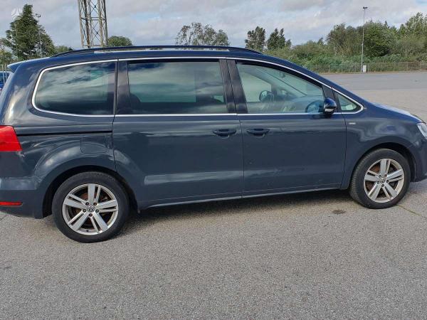 Pelēks Volkswagen Sharan 2013 Marijampole, ar dzinēja tilpumu 1.39 L un nobraukumu 240 tūkst. km par 4444 €, foto 3 vietnē AUTOMOTO.COM.LV