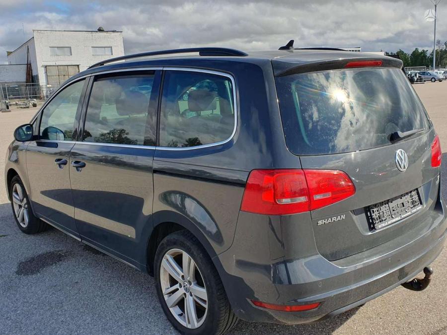Pelēks Volkswagen Sharan 2013 Marijampole, ar dzinēja tilpumu 1.39 L un nobraukumu 240 tūkst. km par 4444 €, foto 8 vietnē AUTOMOTO.COM.LV