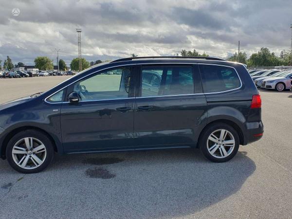 Pelēks Volkswagen Sharan 2013 Marijampole, ar dzinēja tilpumu 1.39 L un nobraukumu 240 tūkst. km par 4444 €, foto 9 vietnē AUTOMOTO.COM.LV