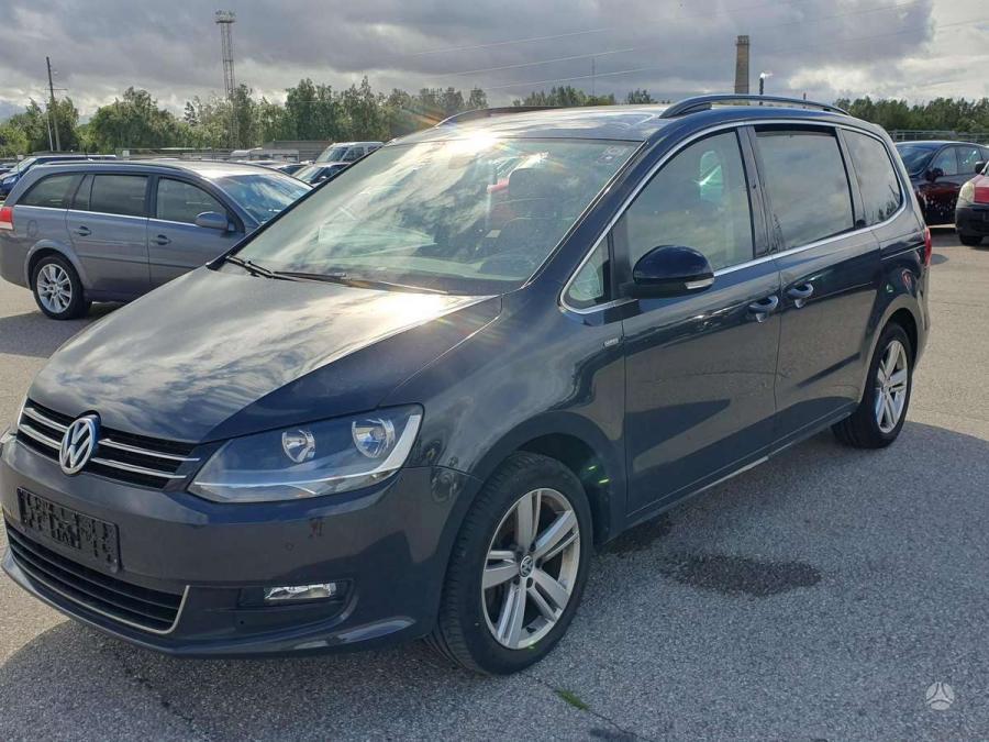 Pelēks Volkswagen Sharan 2013 Marijampole, ar dzinēja tilpumu 1.39 L un nobraukumu 240 tūkst. km par 4444 €, foto 10 vietnē AUTOMOTO.COM.LV