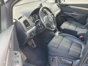 Pelēks Volkswagen Sharan 2013 Marijampole, ar dzinēja tilpumu 1.39 L un nobraukumu 240 tūkst. km par 4444 €, foto 15 vietnē AUTOMOTO.COM.LV