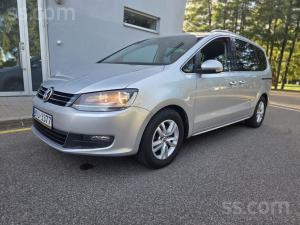 Pelēks Volkswagen Sharan 2013 Rīga, ar dzinēja tilpumu 2.00 L un nobraukumu 0 tūkst. km par 5900 €, foto  vietnē AUTOMOTO.COM.LV