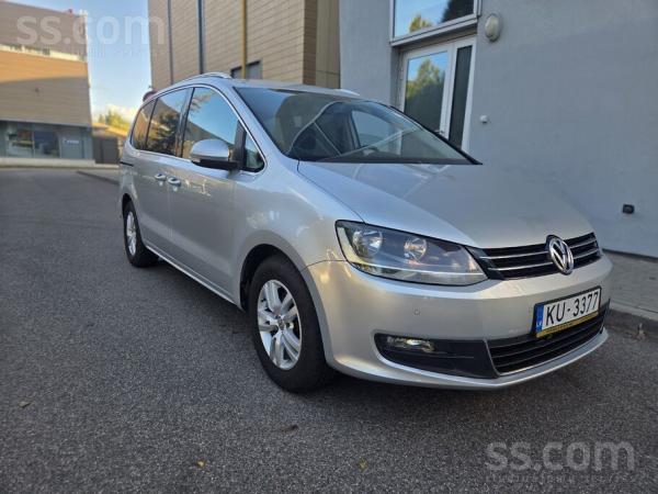 Volkswagen Sharan 2013 in Riga on AUTOMOTO.COM.LV Grey Volkswagen Sharan 2013 in Riga, with an engine capacity of 2.00 L and mileage of 0 thousand km for 5900 €, photo 4 on AUTOMOTO.COM.LV