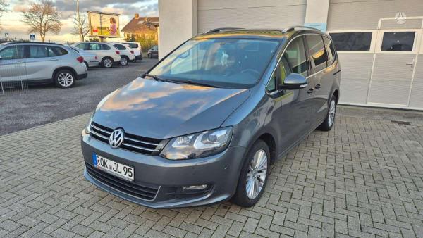 Grey Volkswagen Sharan 2014 in Druskininkai, with an engine capacity of 1.97 L and mileage of 237 thousand km for 8650 €, photo 4 on AUTOMOTO.COM.LV