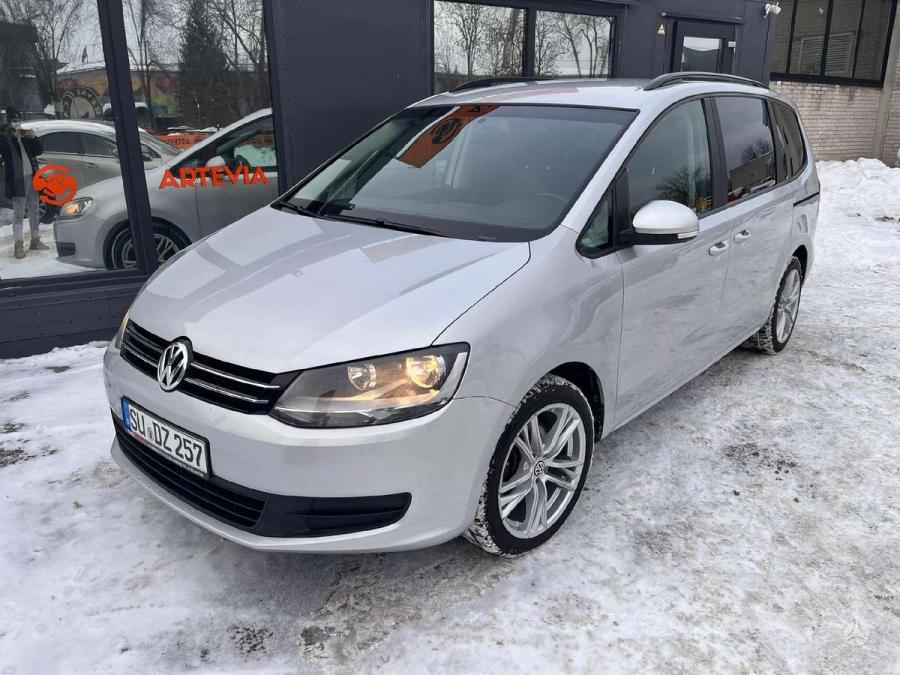 Pelēks Volkswagen Sharan 2014 Tallina, ar dzinēja tilpumu 1.97 L un nobraukumu 272 tūkst. km par 6400 €, foto 1 vietnē AUTOMOTO.COM.LV