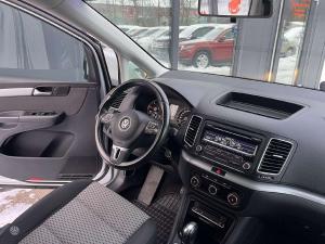 Pelēks Volkswagen Sharan 2014 Tallina, ar dzinēja tilpumu 1.97 L un nobraukumu 272 tūkst. km par 6400 €, foto 6 vietnē AUTOMOTO.COM.LV