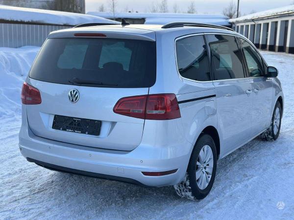Grey Volkswagen Sharan 2014 in Telschi, with an engine capacity of 1.39 L and mileage of 178 thousand km for 8300 €, photo 7 on AUTOMOTO.COM.LV