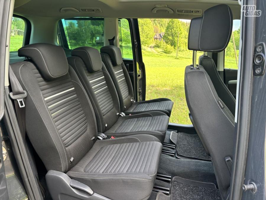 Grey Volkswagen Sharan 2014 in Varena, with an engine capacity of 2.00 L and mileage of 292 thousand km for 9400 €, photo 10 on AUTOMOTO.COM.LV
