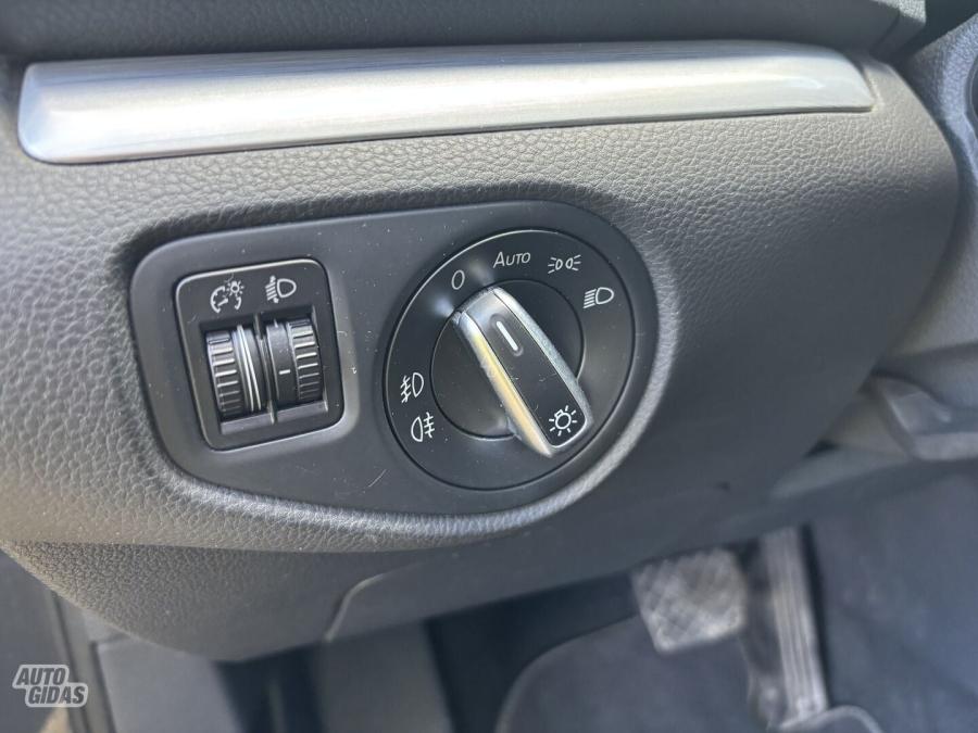 Grey Volkswagen Sharan 2014 in Varena, with an engine capacity of 2.00 L and mileage of 292 thousand km for 9400 €, photo 14 on AUTOMOTO.COM.LV