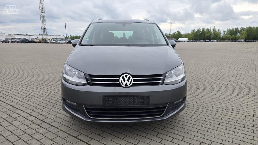 Pelēks Volkswagen Sharan 2014 Marijampole, ar dzinēja tilpumu 1.40 L un nobraukumu 191 tūkst. km par 4950 €, foto 4 vietnē AUTOMOTO.COM.LV