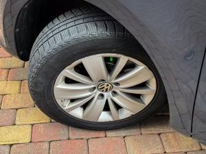 Grey Volkswagen Sharan 2014 in Riga, with an engine capacity of 2.00 L and mileage of 142 thousand km for 12500 €, photo 13 on AUTOMOTO.COM.LV