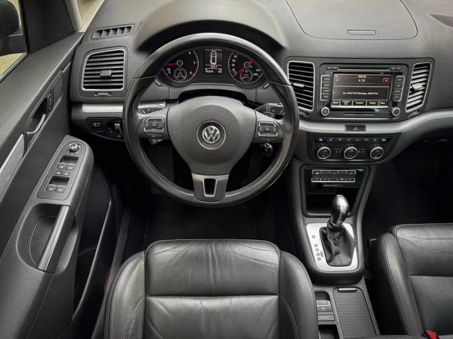 Grey Volkswagen Sharan 2014 in Riga, with an engine capacity of 2.00 L and mileage of 142 thousand km for 12500 €, photo 20 on AUTOMOTO.COM.LV