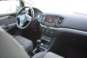 Pelēks Volkswagen Sharan 2014 Viļņa, ar dzinēja tilpumu 2.00 L un nobraukumu 356 tūkst. km par 7000 €, foto 14 vietnē AUTOMOTO.COM.LV