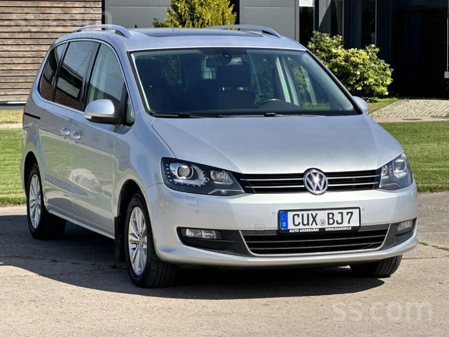 Grey Volkswagen Sharan 2014 in Riga, with an engine capacity of 2.00 L and mileage of 282 thousand km for 8299 €, photo 1 on AUTOMOTO.COM.LV