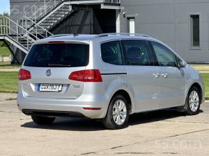 Grey Volkswagen Sharan 2014 in Riga, with an engine capacity of 2.00 L and mileage of 282 thousand km for 8299 €, photo 11 on AUTOMOTO.COM.LV