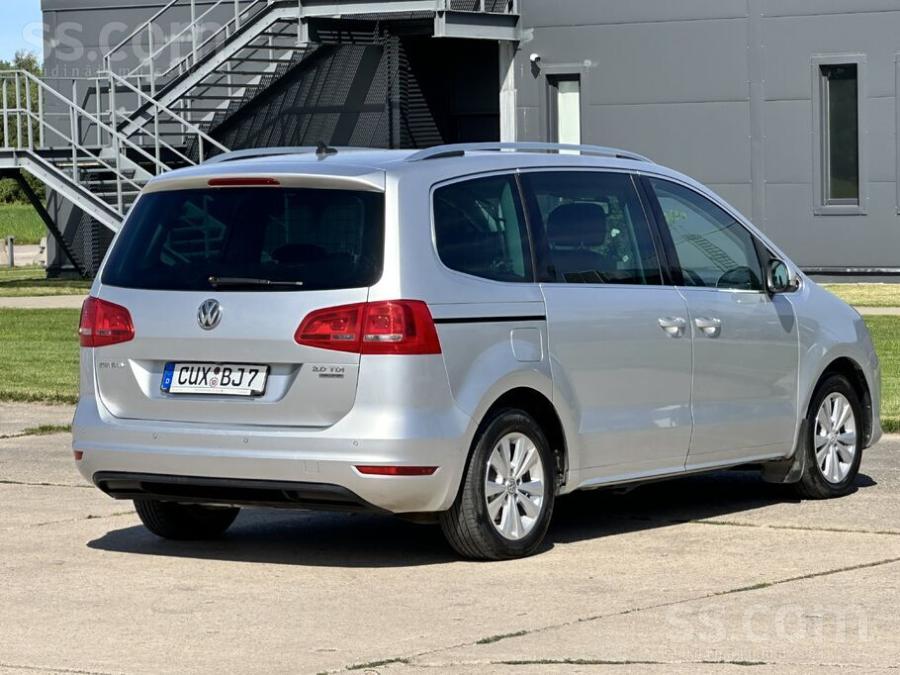 Grey Volkswagen Sharan 2014 in Riga, with an engine capacity of 2.00 L and mileage of 282 thousand km for 8299 €, photo 11 on AUTOMOTO.COM.LV