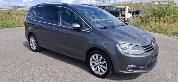 Grey Volkswagen Sharan 2014 in Marijampole, with an engine capacity of 1.97 L and mileage of 279 thousand km for 8700 €, photo 3 on AUTOMOTO.COM.LV