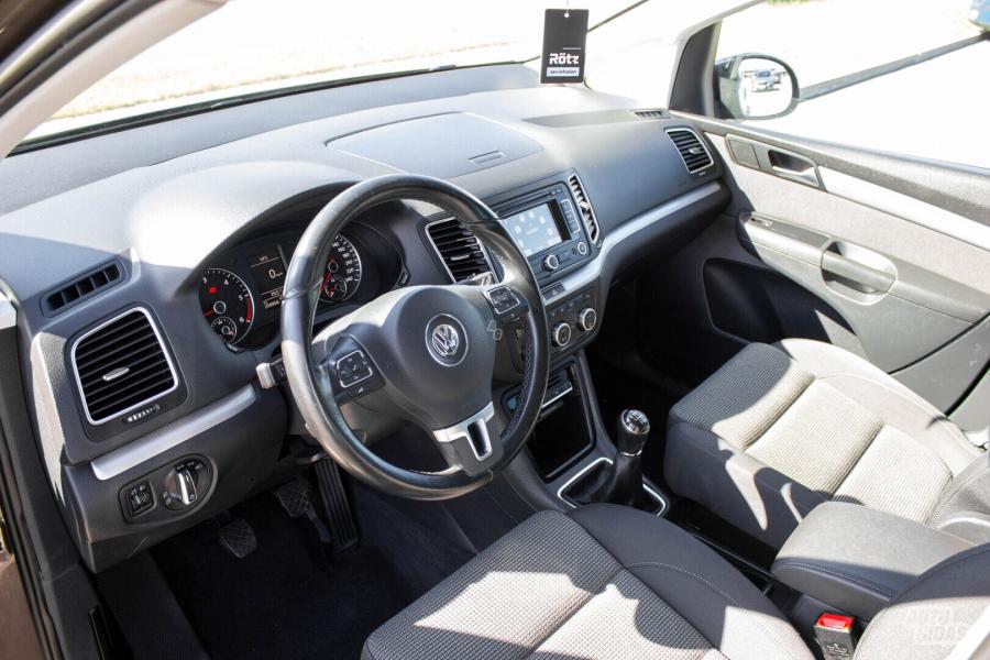 Pelēks Volkswagen Sharan 2014 Kauņa, ar dzinēja tilpumu 2.00 L un nobraukumu 251 tūkst. km par 8700 €, foto 8 vietnē AUTOMOTO.COM.LV